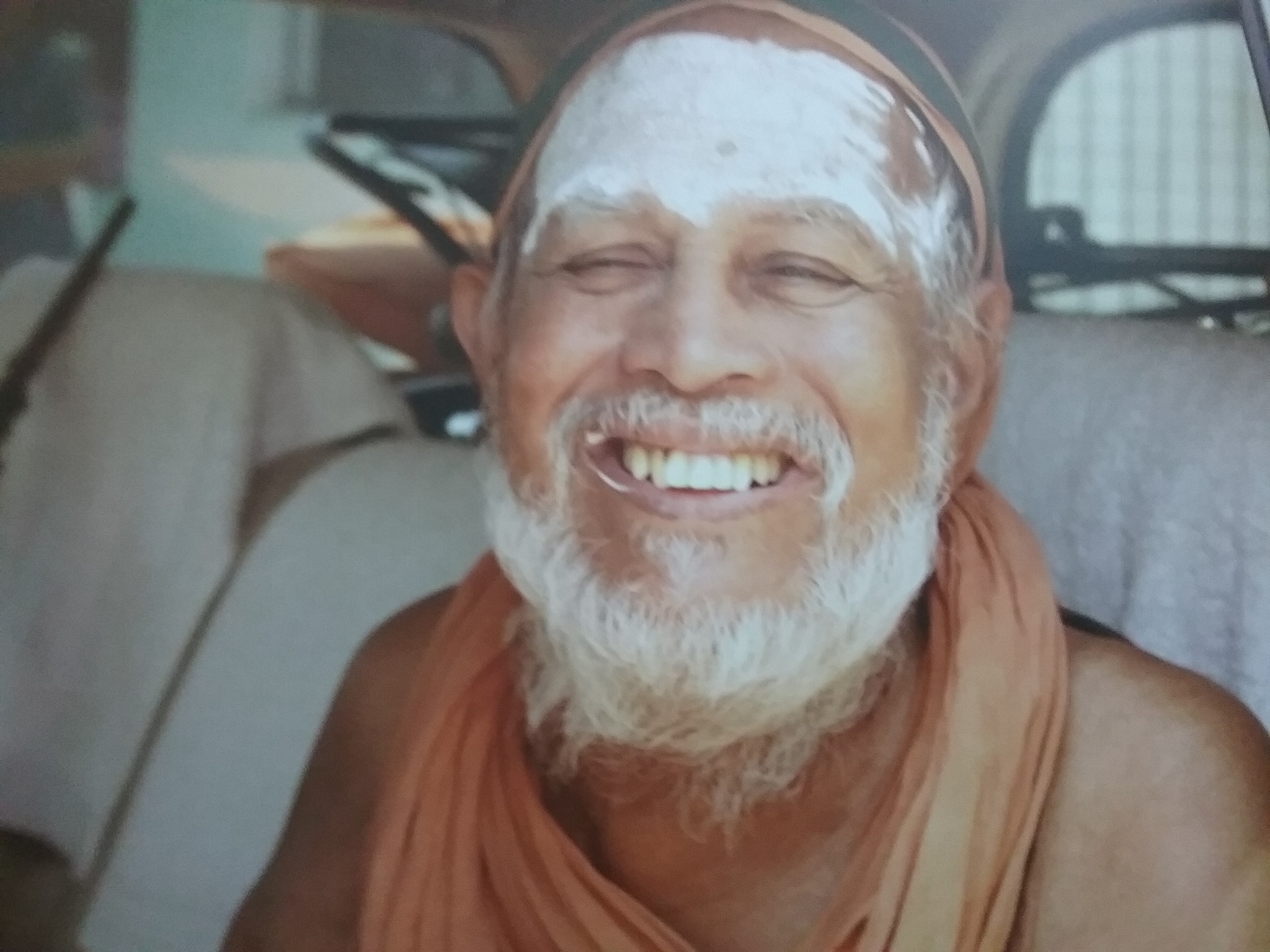 High-resolution photos of Mahaperiyava – Sage of Kanchi