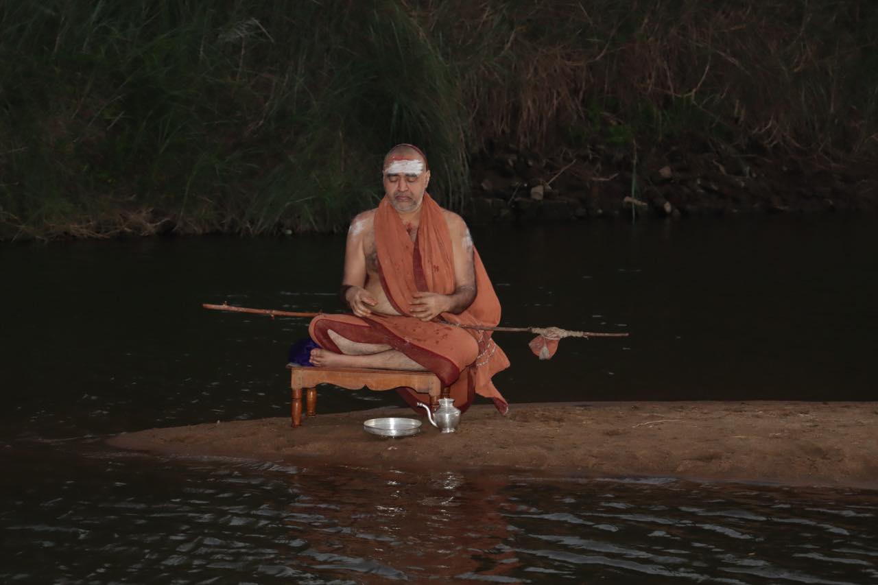 A Ode on Maha Periyava & Sri Padha Darisanam – Sage of Kanchi