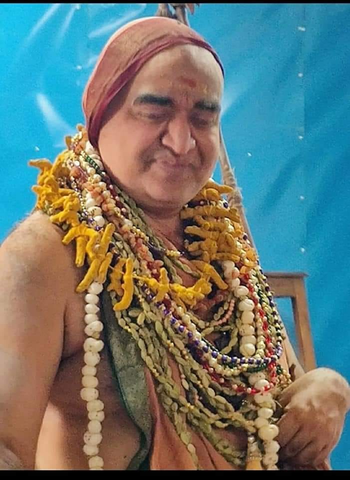 Very rare photos of Mahaperiyava – Sage of Kanchi