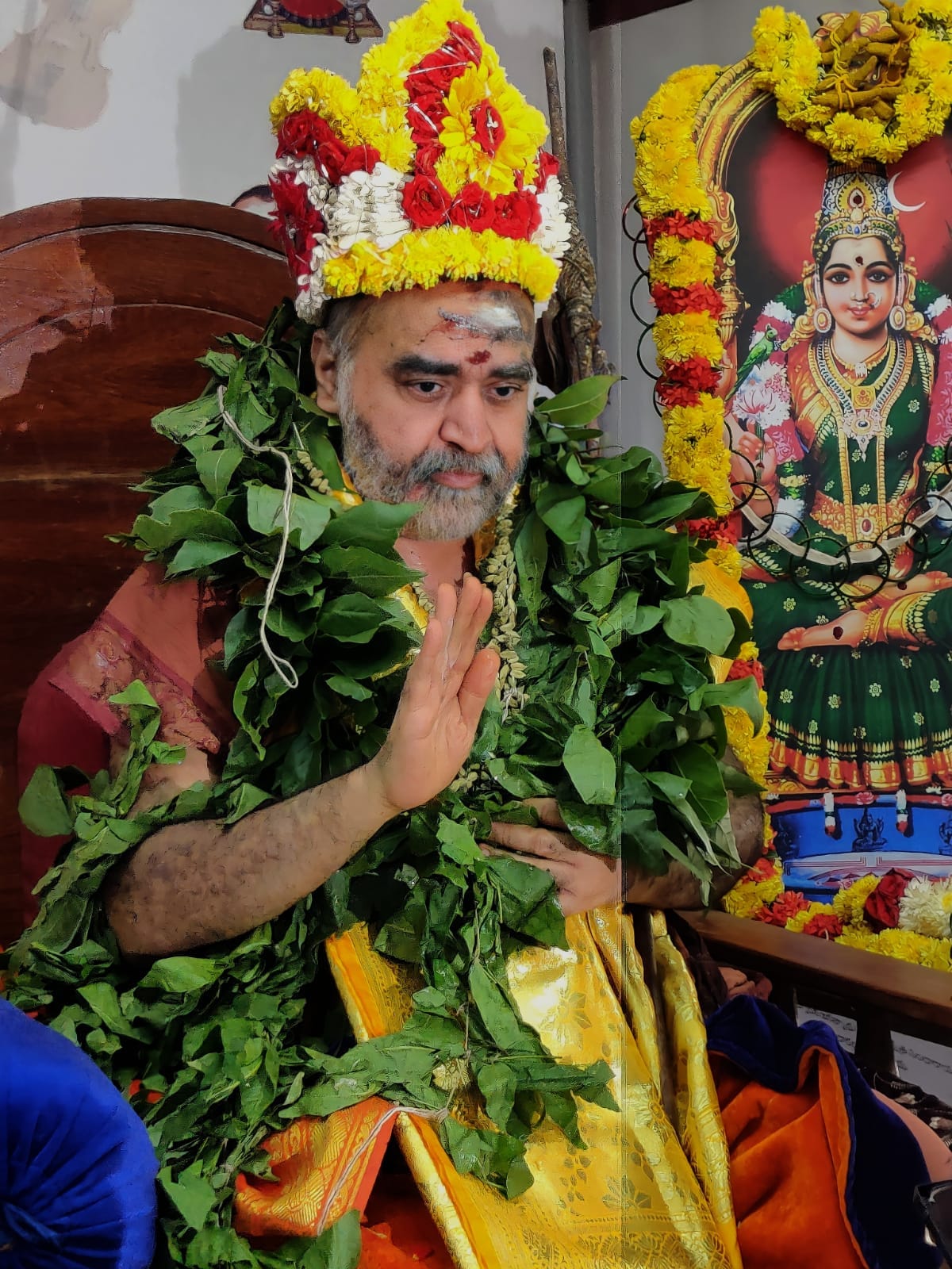 Very rare photos of Mahaperiyava – Sage of Kanchi