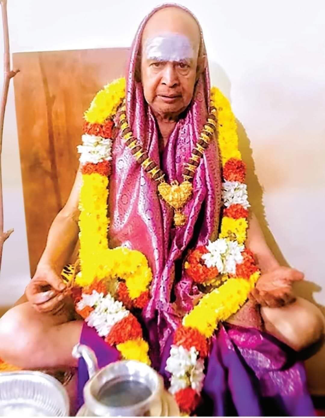 Digitally Remastered High Resolution Old Sri Periyava Pictures – Sage ...